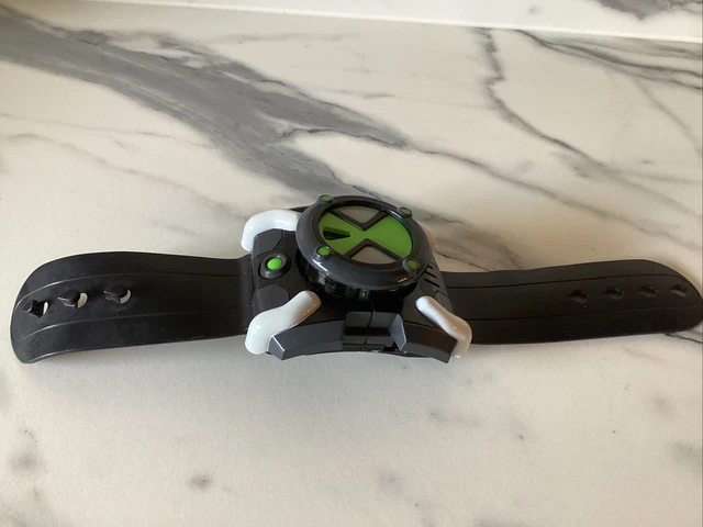 BEN 10 ULTIMATE Omnitrix Deluxe Watch FX Lights & Sounds Toy BANDAI ...