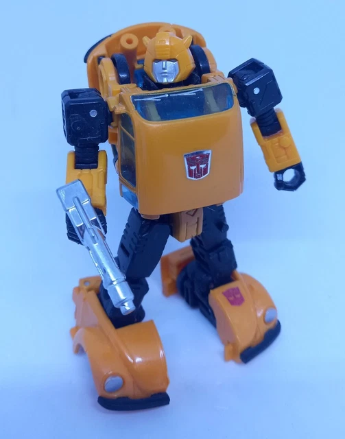 TRANSFORMERS WFC NETFLIX Bumblebee Deluxe Class Mint G1 Style Gun ...
