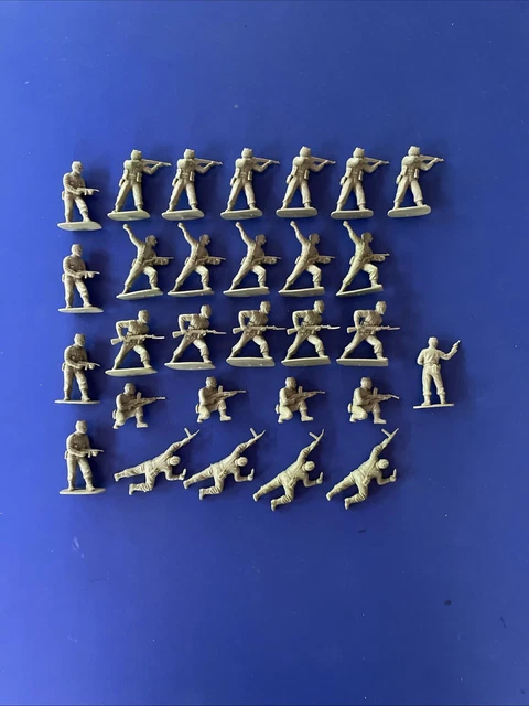 AIRFIX TOY SOLDIERS British Commandos 1/32 Scale WW2. Complete £10.99 ...