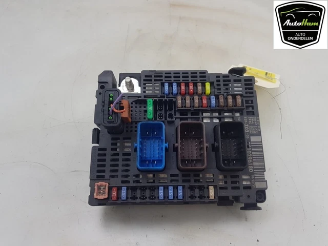 BOITIER FUSIBLES FUSE BOX Peugeot 3008 II (M4/MC/MJ/MR) 2017 9810296180 ...