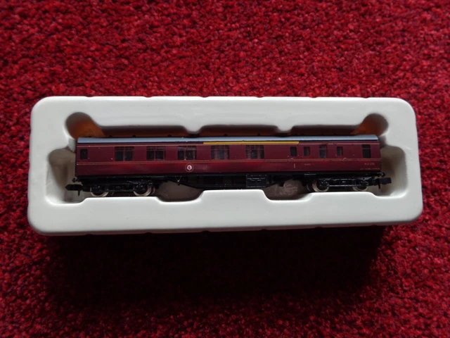 N GAUGE GRAHAM Farish Sk. Corridor Coach No.0691 £10.00 - PicClick UK