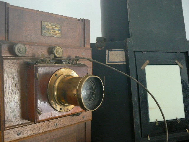 CHARLES MENDEL, PARIS. Chambre Photographique en Bois EUR 120,00 ...