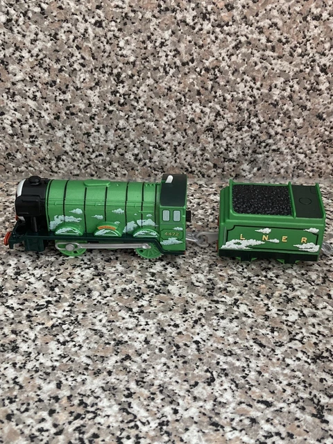 THE FLYING SCOTSMAN Thomas The Tank Engine Trackmaster Motorized Train ...