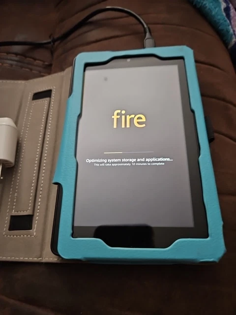 TABLET AMAZON KINDLE Fire HD 6 Wi-Fi 4ta Generación 8GB 6" Negra PW98VM ...