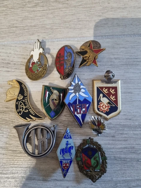 LOT 47. 12 Insignes militaire toute époque EUR 90,00 - PicClick FR