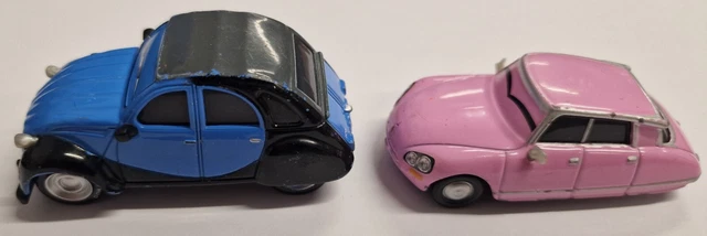 DISNEY PIXAR CARS JOHN NANCY KISSING PARIS TOURS 1:55 Diecast £21.47 ...