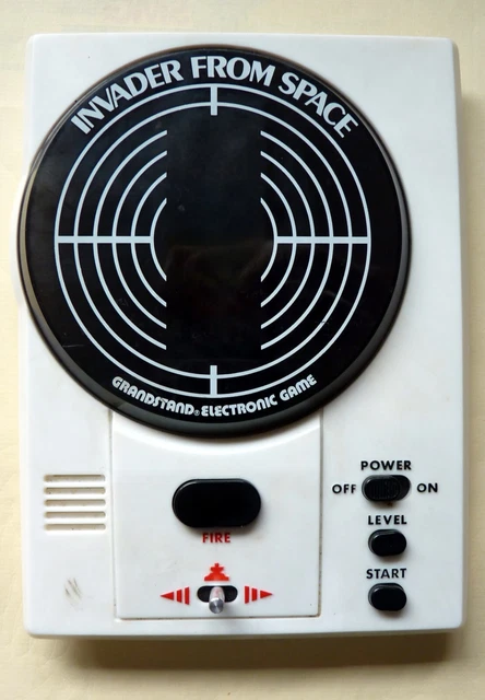 VINTAGE GRANDSTAND INVADER From space 1980s Working £25.00 - PicClick UK