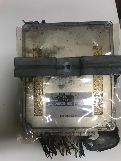 99-00 TOYOTA RAV4 AT 4x2 ECU ECM unité de commande moteur ordinateur ...