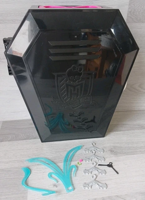 MONSTER HIGH COFFIN Locker Draculaura Draculocker Mattel 2013 £24.95 ...