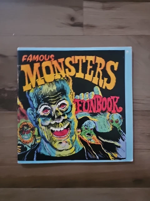 FAMOUS MONSTERS FUNBOOK 1981 Troubador Press Frankenstein Dracula ...