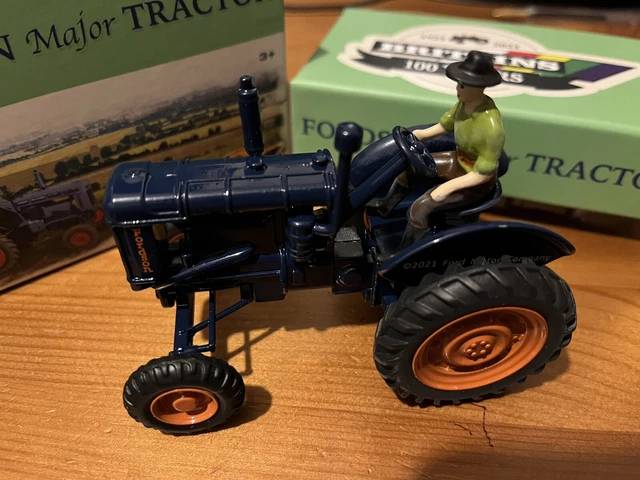 BRITAINS 43293 FORDSON Major E27N Model Tractor 1:32 100th Anniversary ...