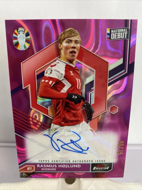 RASMUS HOJLUND TOPPS Finest Euro 2024 Danimarca Debutto Nazionale Auto ...