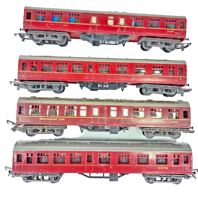 RACK OF 4 X Tri-ang TT Gauge BR Maroon Colour Mainline Railway Coaches ...