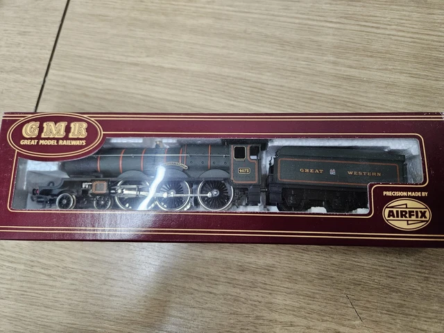 GMR AIRFIX CASTLE Class GWR Locomotive, 4073 Caerphilly Castle, OO ...