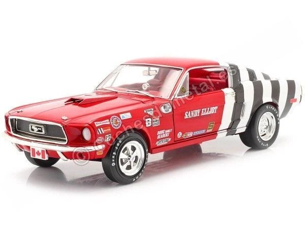 1968 FORD MUSTANG Fastback "Sandy Elliot" Rojo/Blanco 1:18 Auto World ...