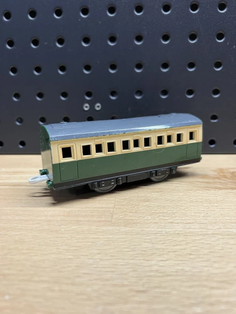 THOMAS TRACKMASTER TOMY Green Express Coach Gordon’s Passenger Car $41. ...