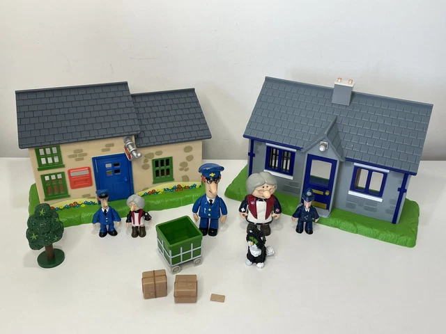 POSTMAN PAT POLICE Station, Post Office Selby Mrs Goggins & Parcels £39 ...