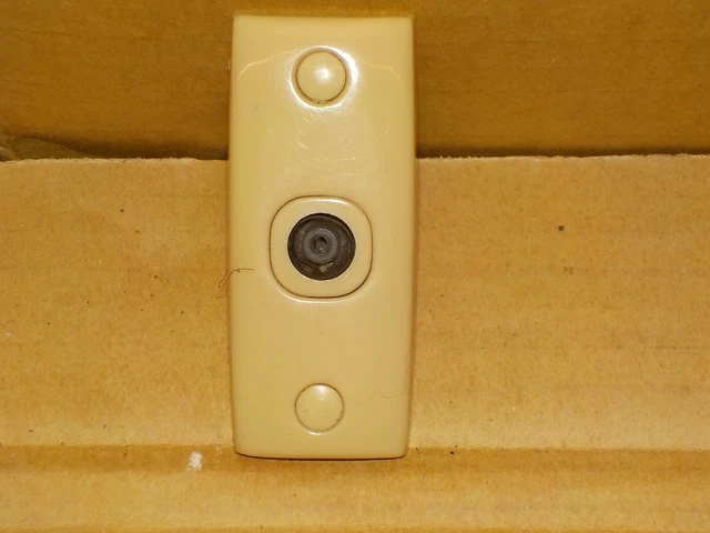 SLIM CLIPSAL BEIGE Single Aerial Socket Caravan Camper - AS2F-DD-12 $16 ...