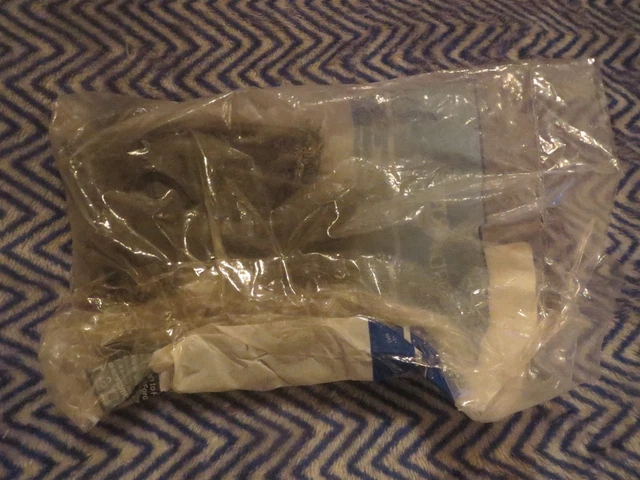 NOS FORD HARDWARE Twenty Tres Pernos Parte Número W301404 Lote De 23 ...