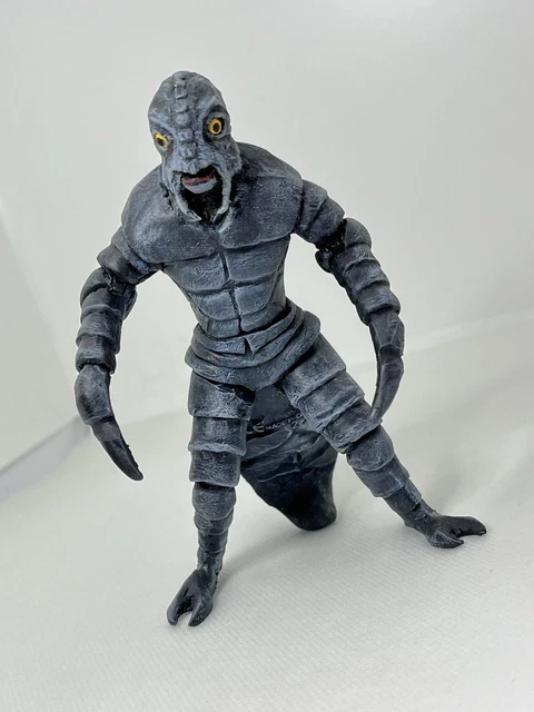 DOCTOR WHO CUSTOM Mutt 1:12 Action Figure (The Mutants; Season 9) £79. ...