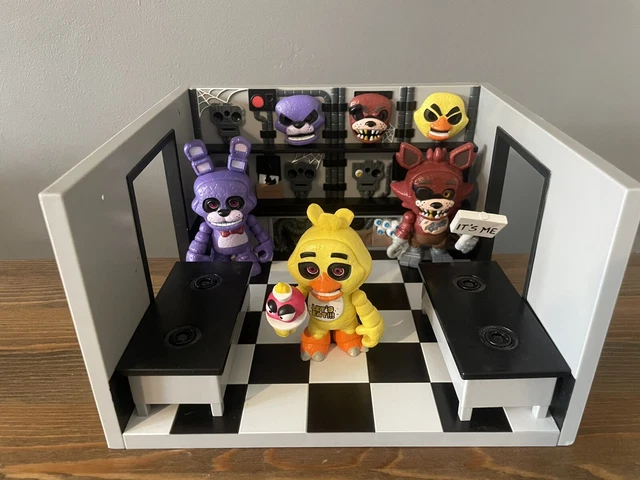 FUNKO SNAPS FIVE Nights At Freddy's Storage Room w/ Chica Foxy & Bonnie ...