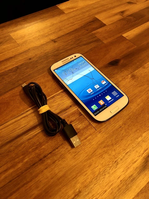 SMARTPHONE SAMSUNG GALAXY S3 -GT-I9300 -32Go -Chargeur -Débloqué -Blanc ...