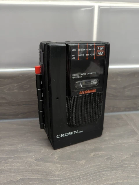 VINTAGE CROWN STEREO AM - FM Radio Cassette Recorder Player Walkman WM ...