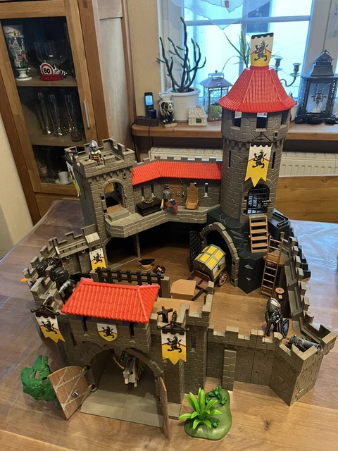 PLAYMOBIL 4865 GROSSE Löwenritterburg Ritterburg Ritter mit Zubehör EUR ...