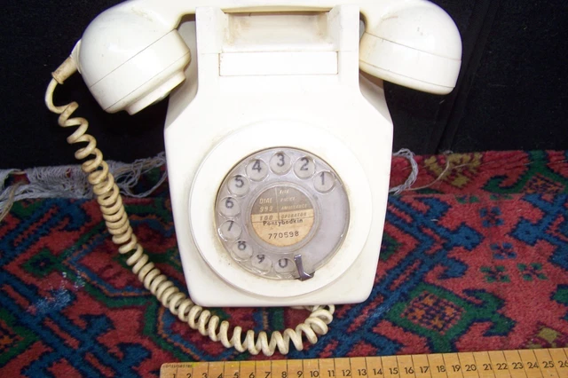 OLD VINTAGE RETRO 70s GPO Dial Wall Telephone Model 741D £19.34 ...