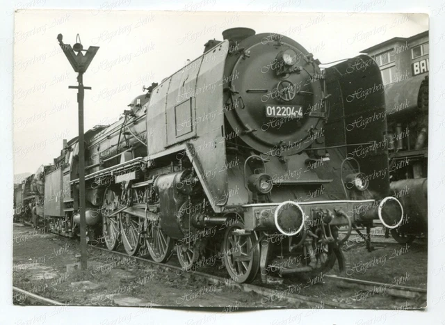 EISENBAHN FOTO DDR Deutsche Reichsbahn DR Dampflok 01 2204 Saalfeld ... EISENBAHN FOTO DDR Deutsche Reichsbahn DR Dampflok 01 2204 Saalfeld ...