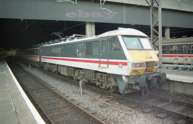 ORIGINAL 35MM NEGATIVE of class 90 at Euston £1.25 - PicClick UK
