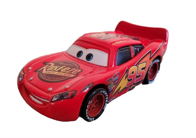 VOITURE DISNEY CARS 1 FLASH MCQUEEN N° 95 Rust-eze en métal Ech 1/55 ...