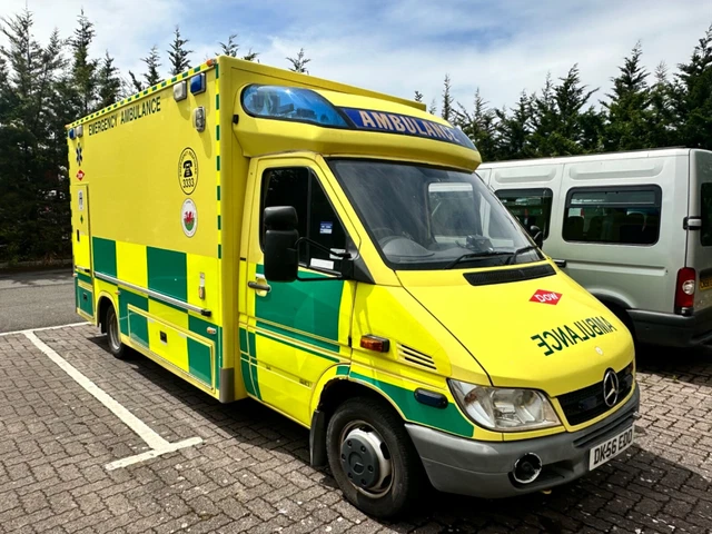 MERCEDES-BENZ SPRINTER 416CDI Ambulance/Camper Automatic £2,300.00 ...