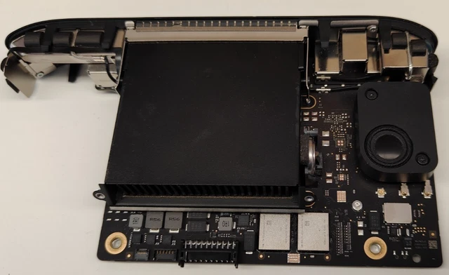 A2348 MAC MINI M1 Logic Board 8/8 core (820-02091-A) 3.2 GHz 2020 ...