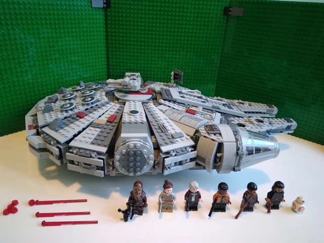 SET LEGO STAR Wars 75105 Millennium Falcon EUR 100,00 - PicClick IT