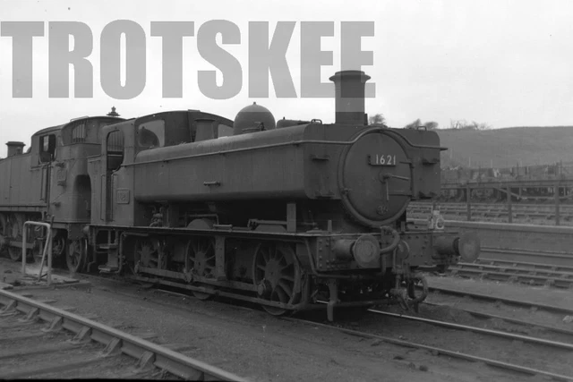 LARGER NEGATIVE BR British Railways Steam Loco 1621 Class 1600 ...