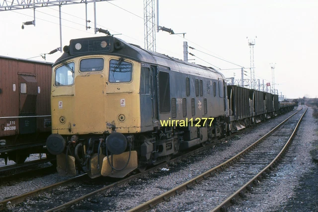 ORIGINAL RAILWAY SLIDE Class 25 25059 at Nuneaton 15.02.87 £3.50 ...