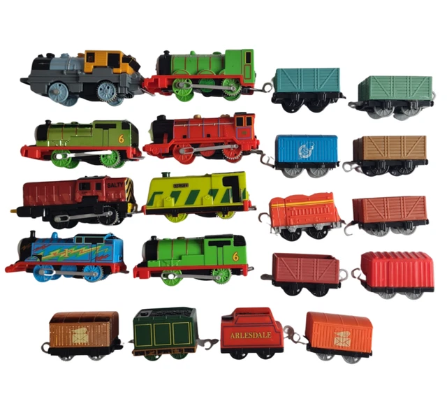 THOMAS THE TANK Engine & Friends Trackmaster Motorised Battery Train ...