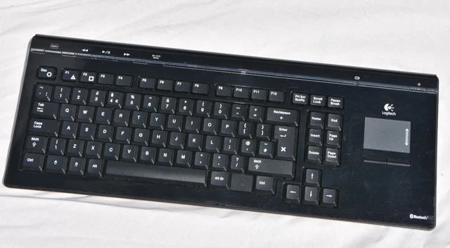LOGITECH BLUETOOTH MEDIABOARD Y-X5A77 PLAYSTATION UK Qwerty Keyboard ...