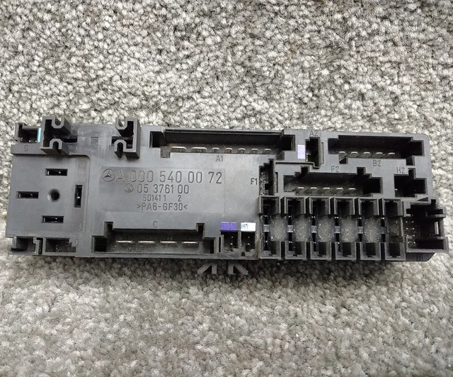 MERCEDES K40 RELAY Front Fuse Box 0005400072 W202 W208 W210 C E Class ...