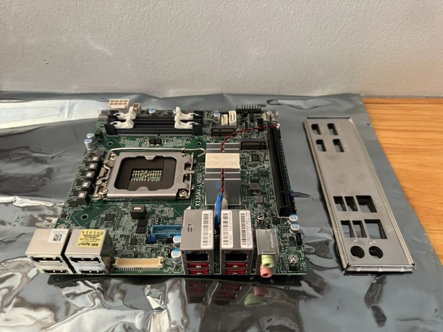 SUPERMICRO X13SAV-LVDS MOTHERBOARD - Mini ITX, Gen 12 Intel, PCH Q670E ... SUPERMICRO X13SAV-LVDS MOTHERBOARD - Mini ITX, Gen 12 Intel, PCH Q670E ...