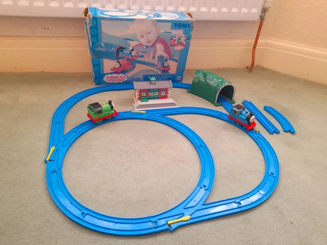 TOMY - THOMAS The Tank Engine And Friends Pull Back N Go Train Track ...