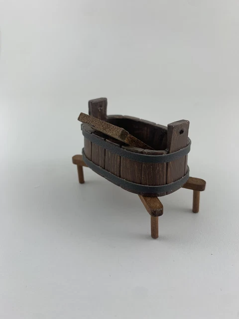 THE DOLLS HOUSE Emporium Oval Wash Tub & Scrub Board, 1:12th Scale £5. ...