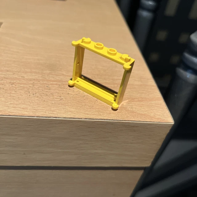 VINTAGE LEGO YELLOW 3x4 Window with Corner Tabs Classic Town Pirate ...