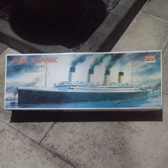 ACADEMY RMS TITANIC Model Kit Ship Scale 1/350 £55.00 - PicClick UK