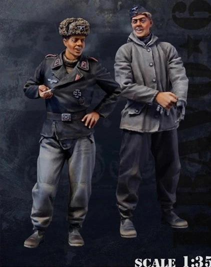 1/35 SCALE RESIN model figures kit WW2 German Tank Crew EUR 32,50 ...