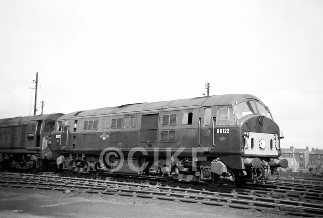 RAILWAY PHOTOGRAPH 6X4 Diesel loco D6122 Polmadie, no date. £2.95 - PicClick UK