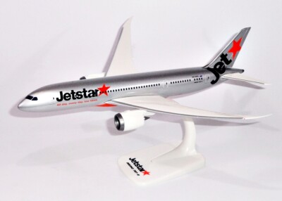 JETSTAR AIRWAYS SCALE 1-200 model Boeing B787-800 VH-VKA Airplane ...