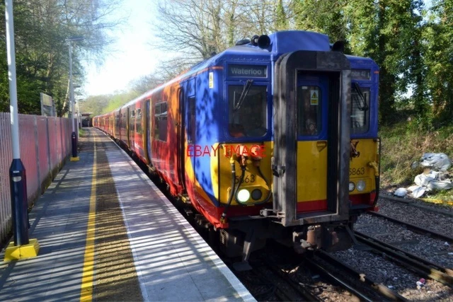 PHOTO CLASS 456 Emu 2M18 Chessington South 5863/5726/456009 Await ...