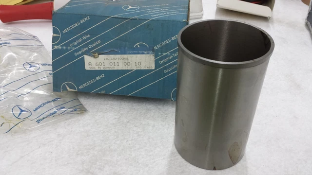 ORIGINAL MERCEDES BENZ cylinder socket cylinder sleeve 6010110010 £34. ...